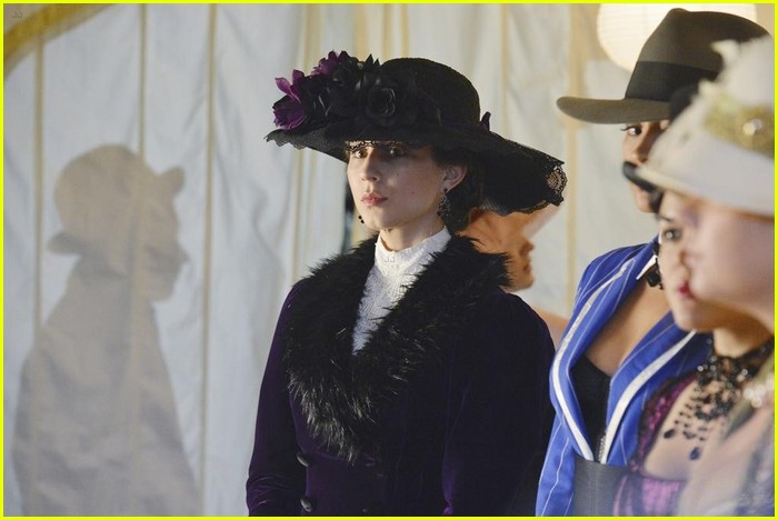 Pretty Little Liars: Halloween Special Promo Pics! | Photo 601609 ...