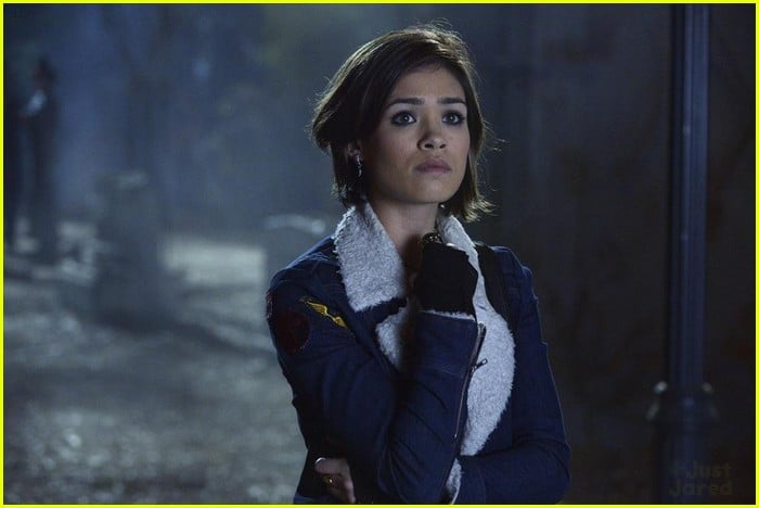 Pretty Little Liars: Halloween Special Promo Pics! | Photo 601617 ...