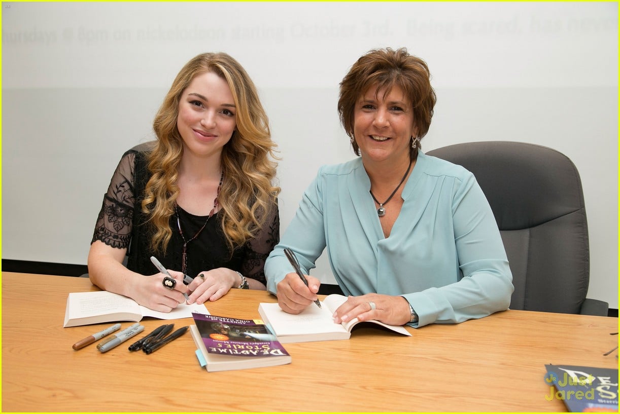 Jennifer Stone: 'Deadtime Stories' Signing at The Grove | Photo 603198 ...