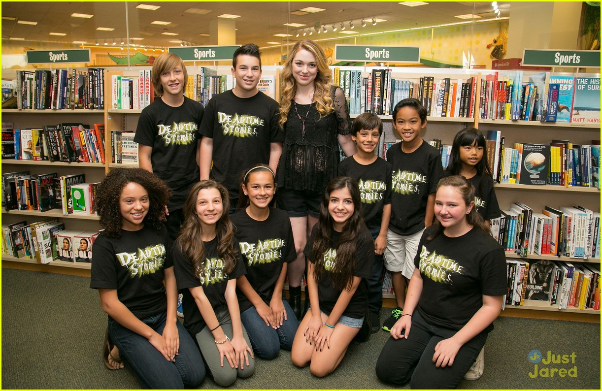 Jennifer Stone: 'Deadtime Stories' Signing at The Grove | Photo 603201 ...