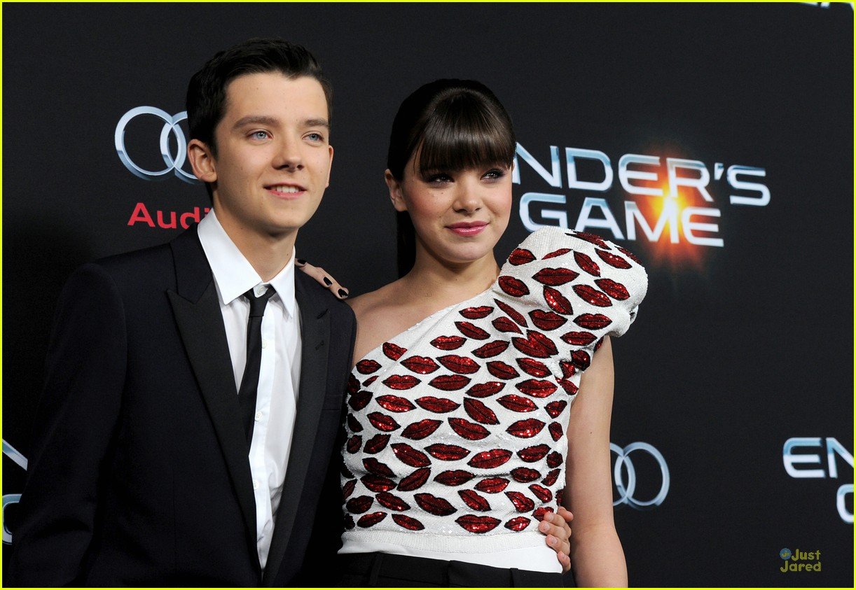 Asa Butterfield: 'Ender's Game' Hollywood Premiere | Photo 612343 ...