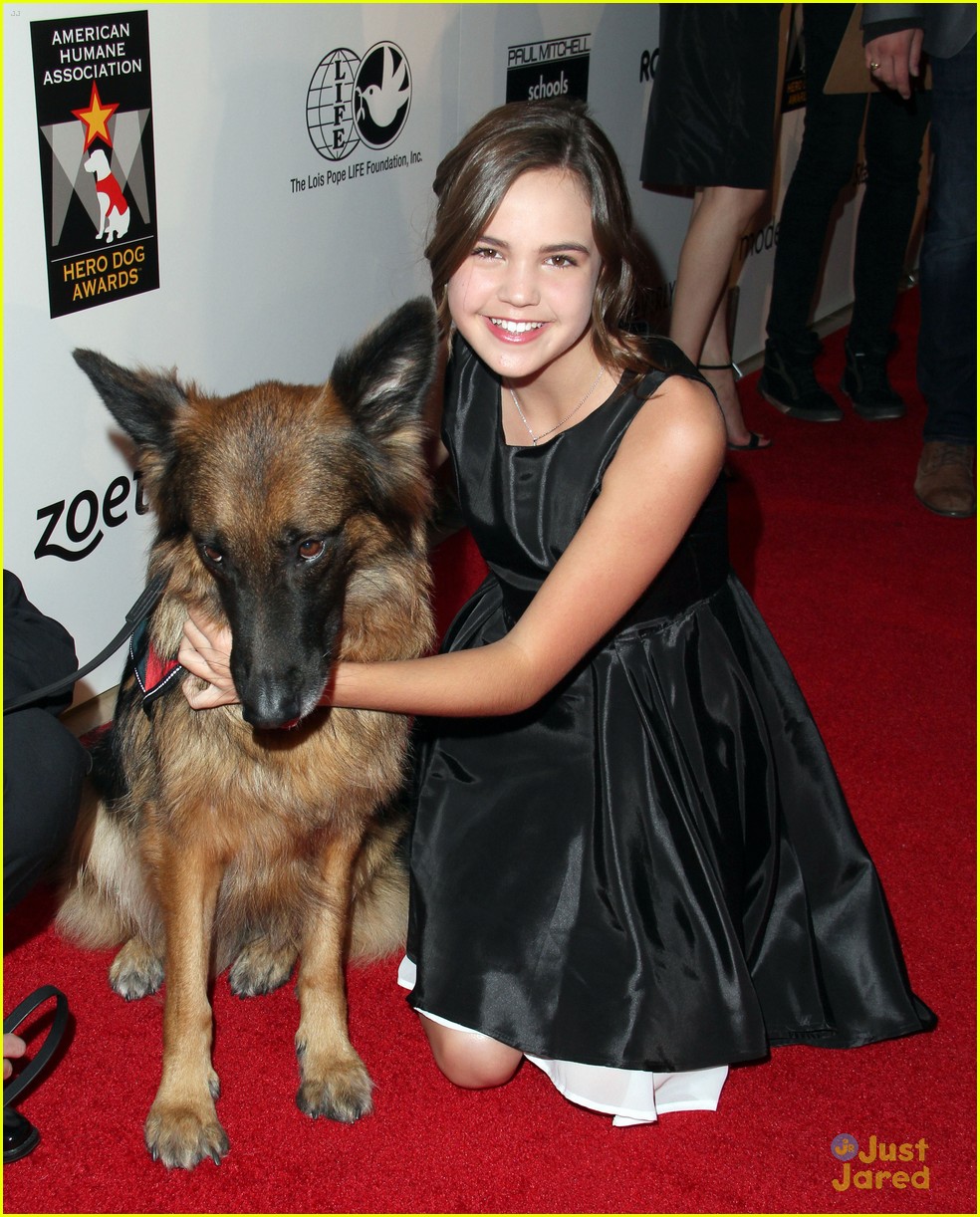 Bailee Madison & Taylor Spreitler: Hero Dog Awards 2013 | Photo 605342 ...