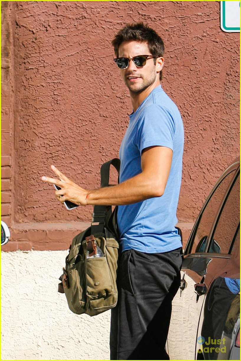 Brant Daugherty: Fan Friendly before 'DWTS' Rehearsals! | Photo 606336 ...
