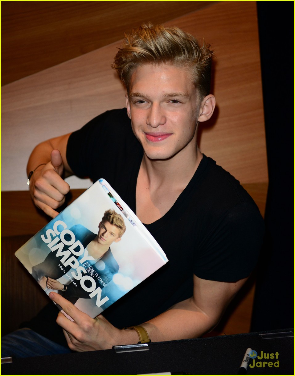 Cody Simpson: Miami Concert & Book Signing | Photo 611052 - Photo ...