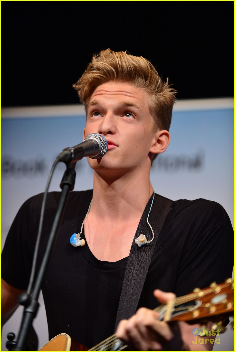 Cody Simpson: Miami Concert & Book Signing | Photo 611067 - Photo ...