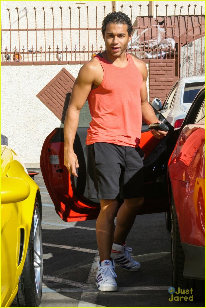 Corbin Bleu: Peace Before Dance Rehearsals | Photo 607163 - Photo ...
