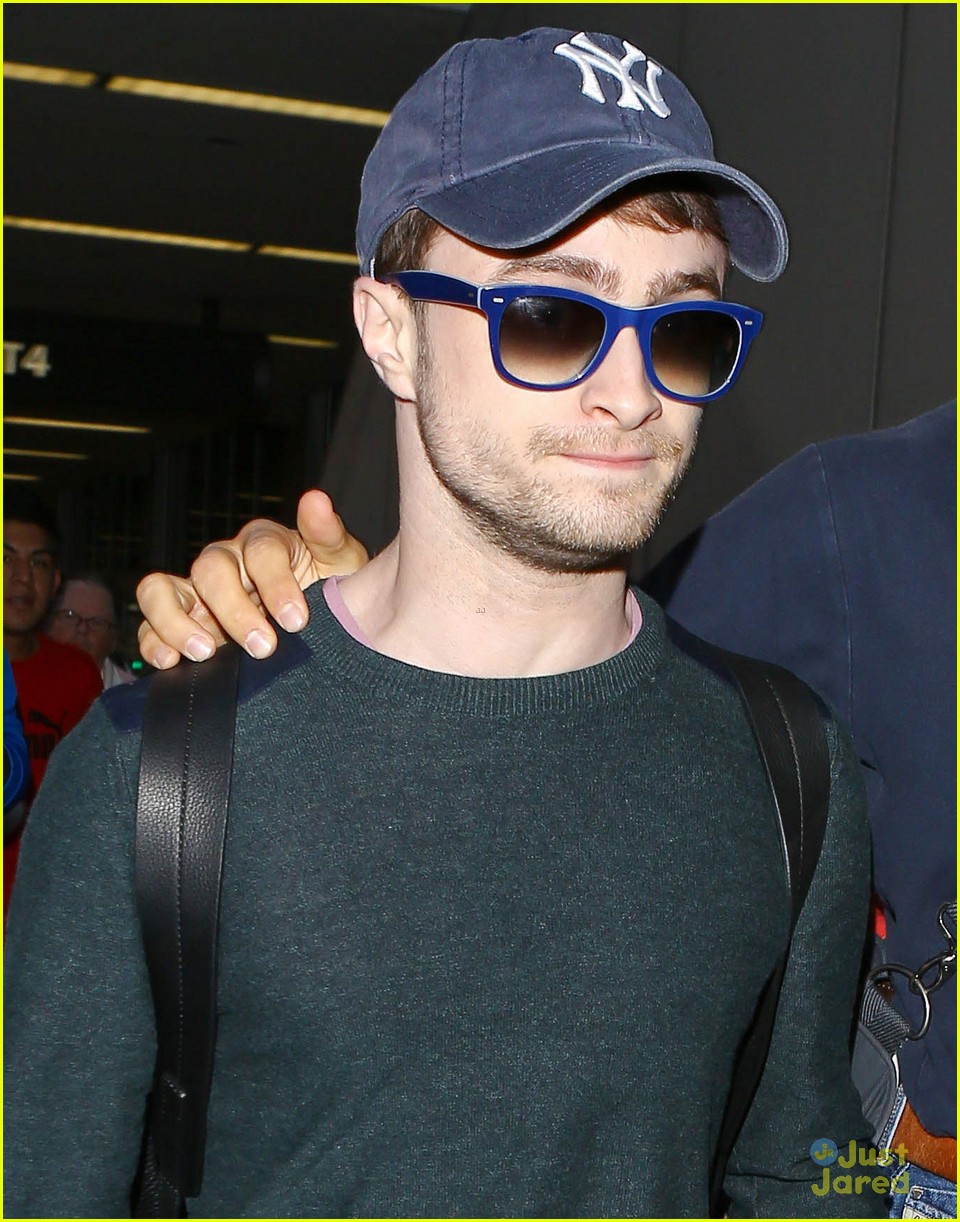 Full Sized Photo of daniel radclife i try not to make harry potter ...