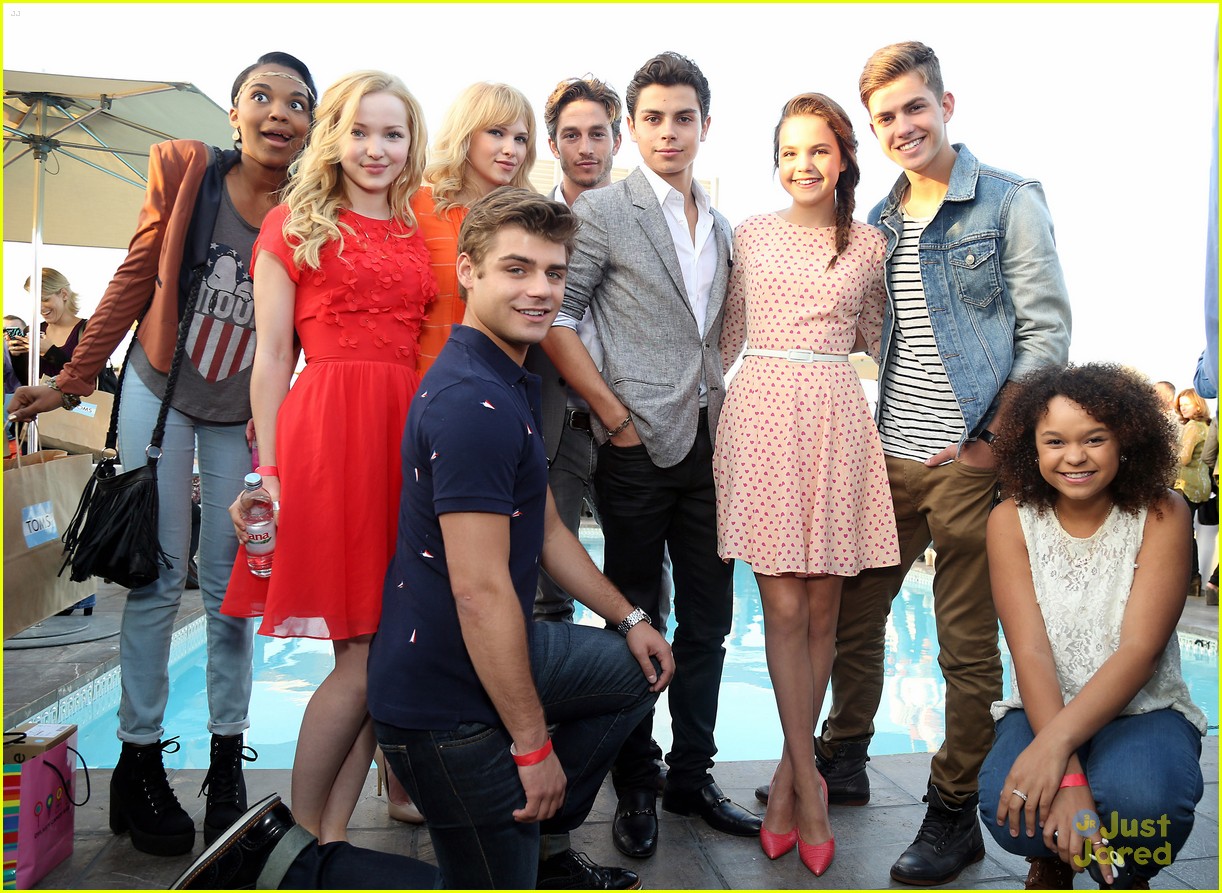 Dove Cameron & Claudia Lee: Saving Spot! with Garrett Clayton | Photo ...