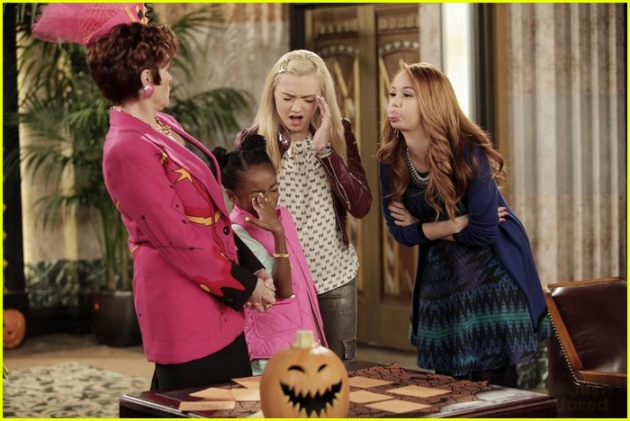 'Jessie': Monstober Season Premiere Halloween Party! | Photo 604661 ...