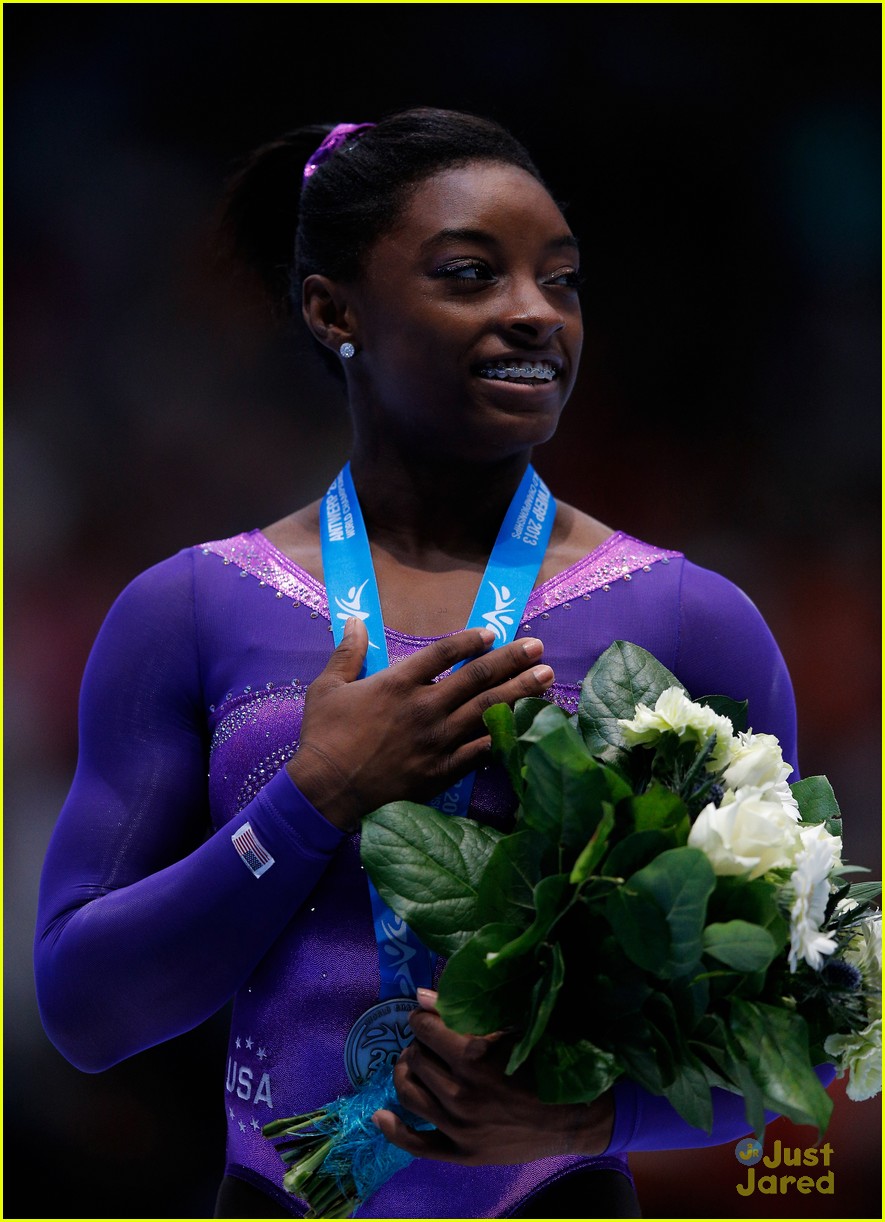 McKayla Maroney Grabs Gold on Vault; Kyla Ross Second in All-Around in ...