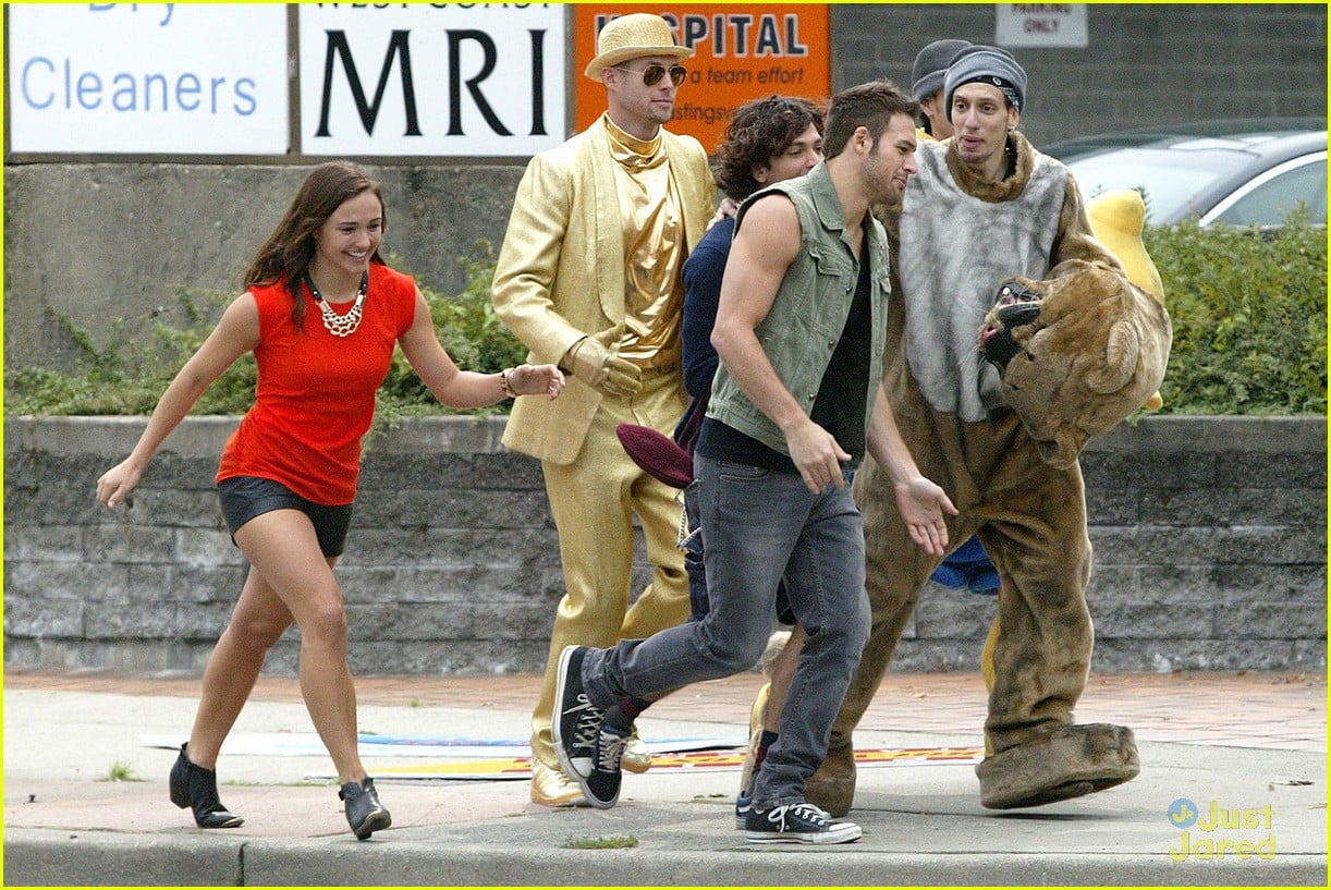 Adam Sevani & Ryan Guzman Film 'Step Up 5' | Photo 605234 - Photo ...