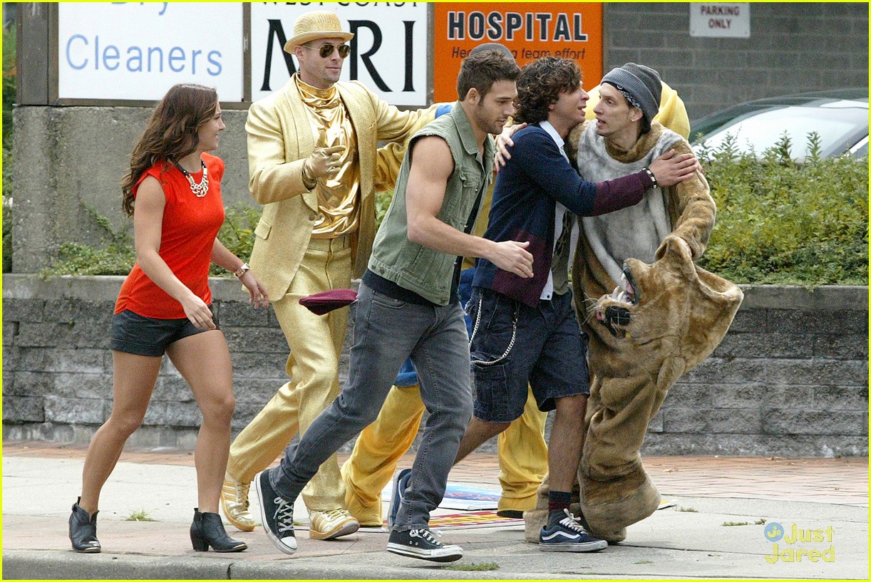 Adam Sevani & Ryan Guzman Film 'Step Up 5' | Photo 605239 - Photo ...
