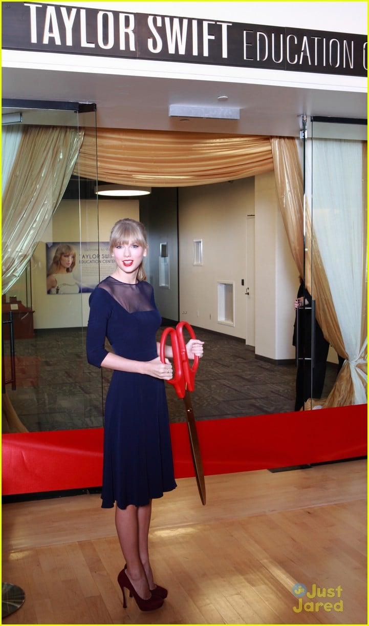 Taylor Swift Education Center Opening! | Photo 607096 - Photo Gallery ...