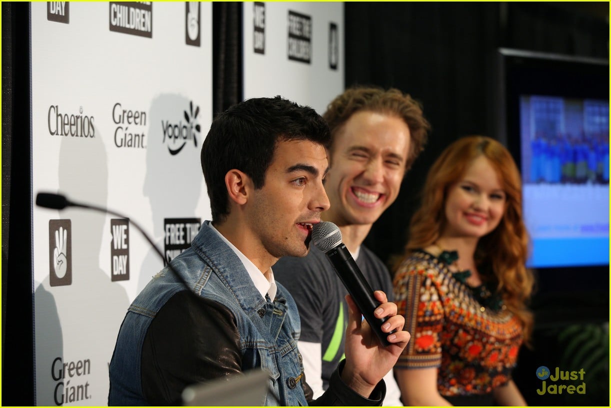 Carly Rae Jepsen, Fifth Harmony, Jonas Brothers & More: We Day 2013 in ...