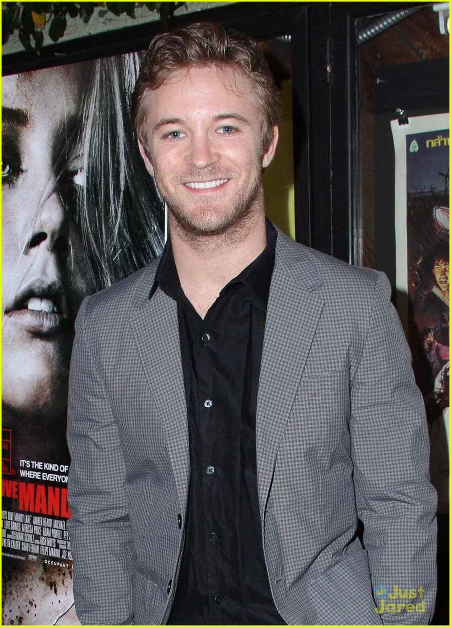 Michael Welch: 'All the Boys Love Mandy Lane' Premiere Pics! | Photo ...