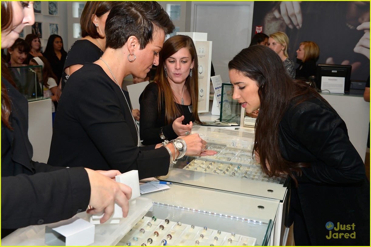 Aly Raisman: Pandora Store Stop | Photo 615475 - Photo Gallery | Just ...