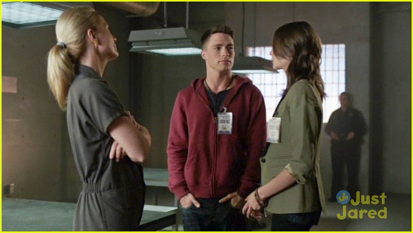 Colton Haynes: 'Keep Your Enemies Closer' on 'Arrow' - See The Pics ...