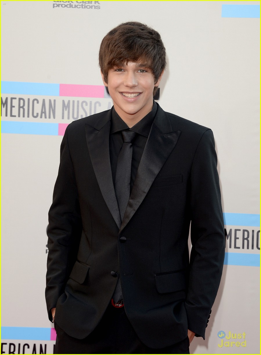 Austin Mahone - AMAs 2013 | Photo 621350 - Photo Gallery | Just Jared Jr.