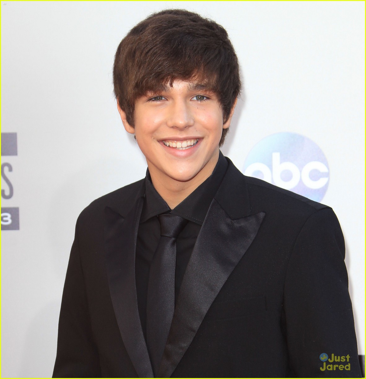 Austin Mahone - AMAs 2013 | Photo 621354 - Photo Gallery | Just Jared Jr.