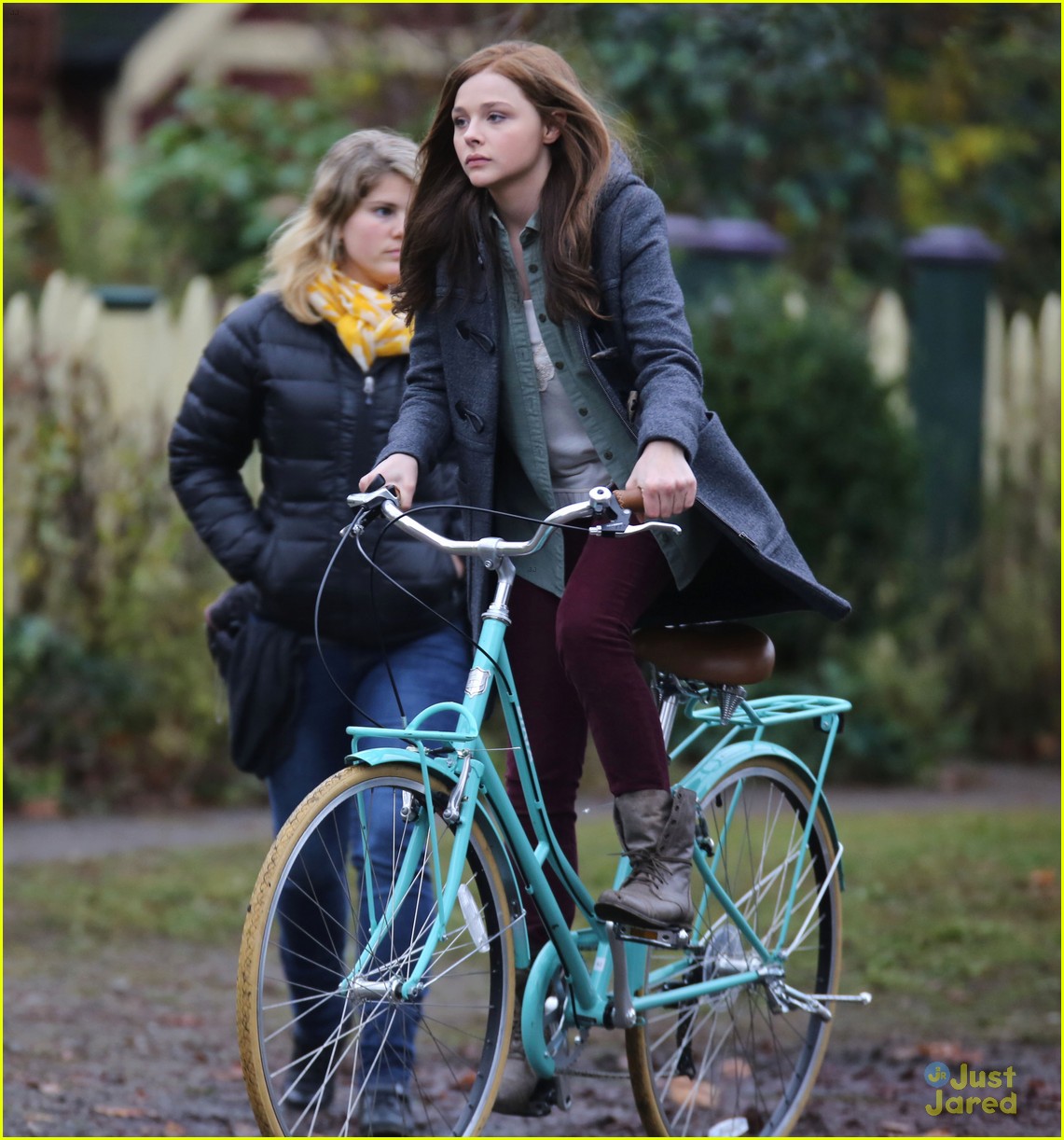 Full Sized Photo of chloe moretz bike riding beauty for if i stay 25 ...