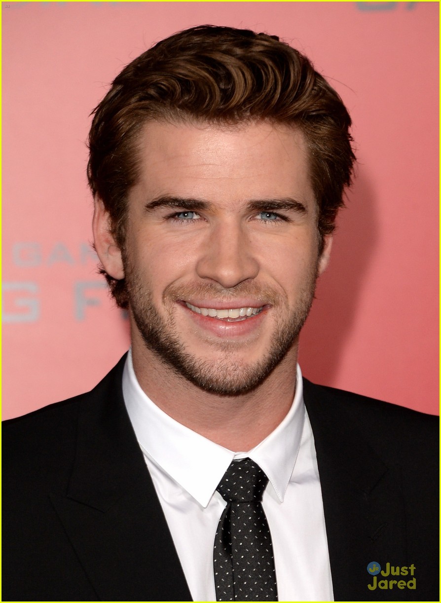 Liam Hemsworth: 'The Hunger Games: Catching Fire' L.A. Premiere | Photo ...