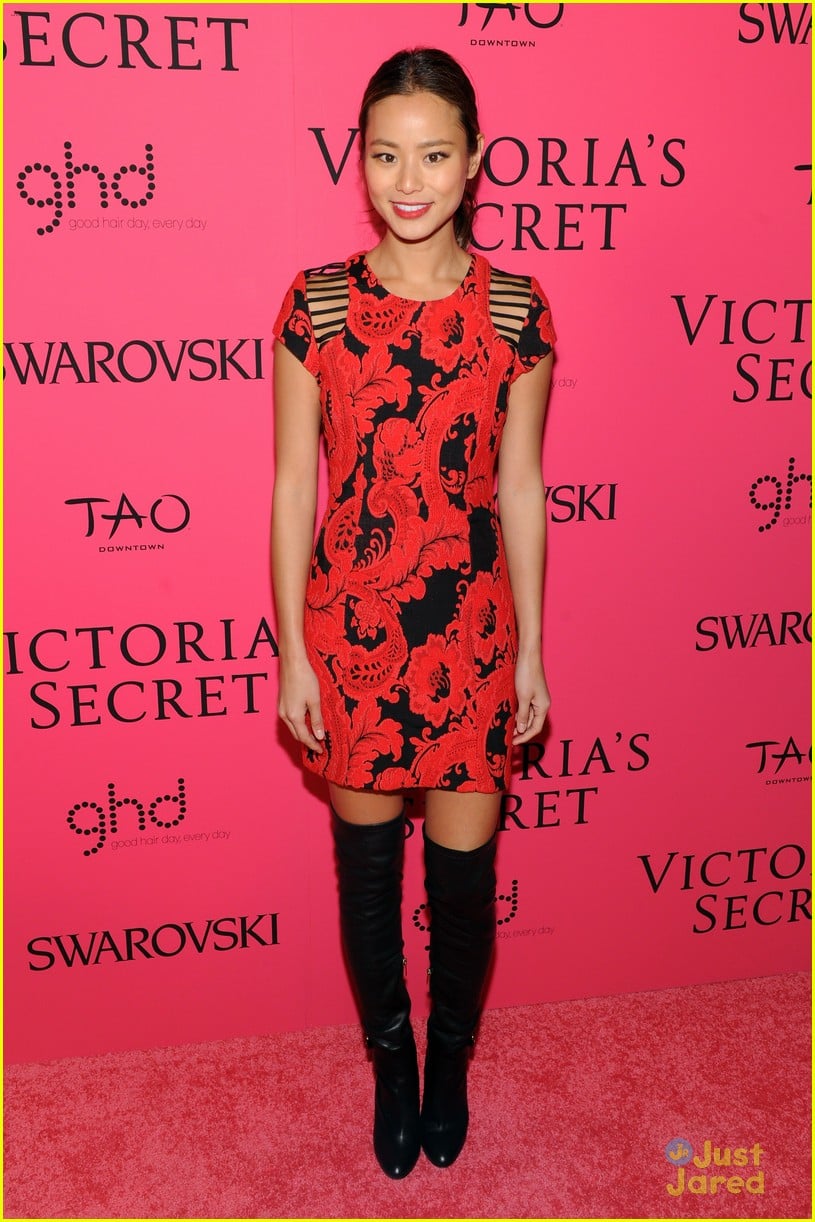 Jamie Chung: Victoria's Secret Fashion Show 2013 | Photo 617663 - Photo ...