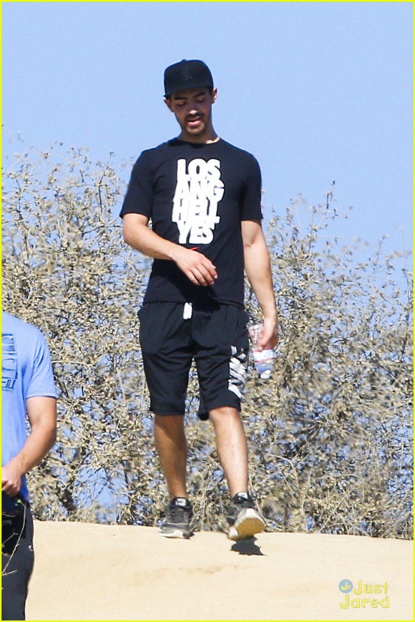 Joe Jonas: Back on Instagram After a Month! | Photo 615778 - Photo ...