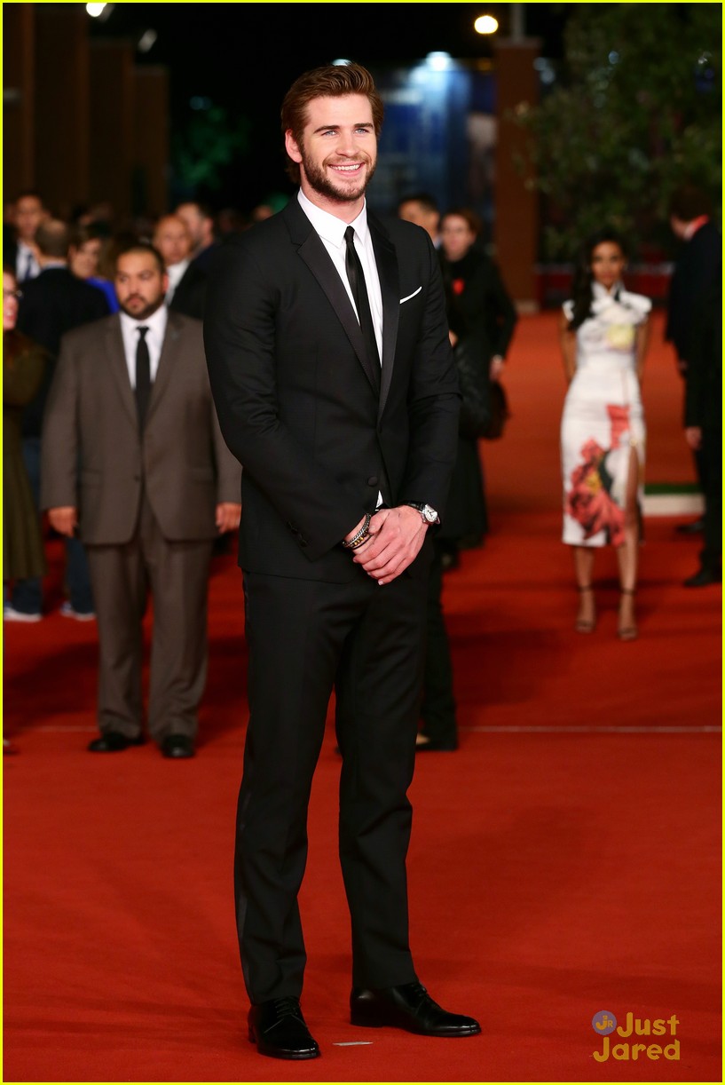 Josh Hutcherson on Jennifer Lawrence: 'She's An Idiot & Genius At The ...