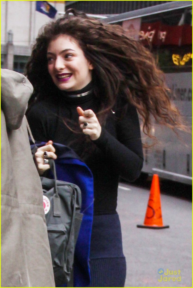 Lorde: 'Team' Performance on Letterman - Watch Now! | Photo 617246 ...