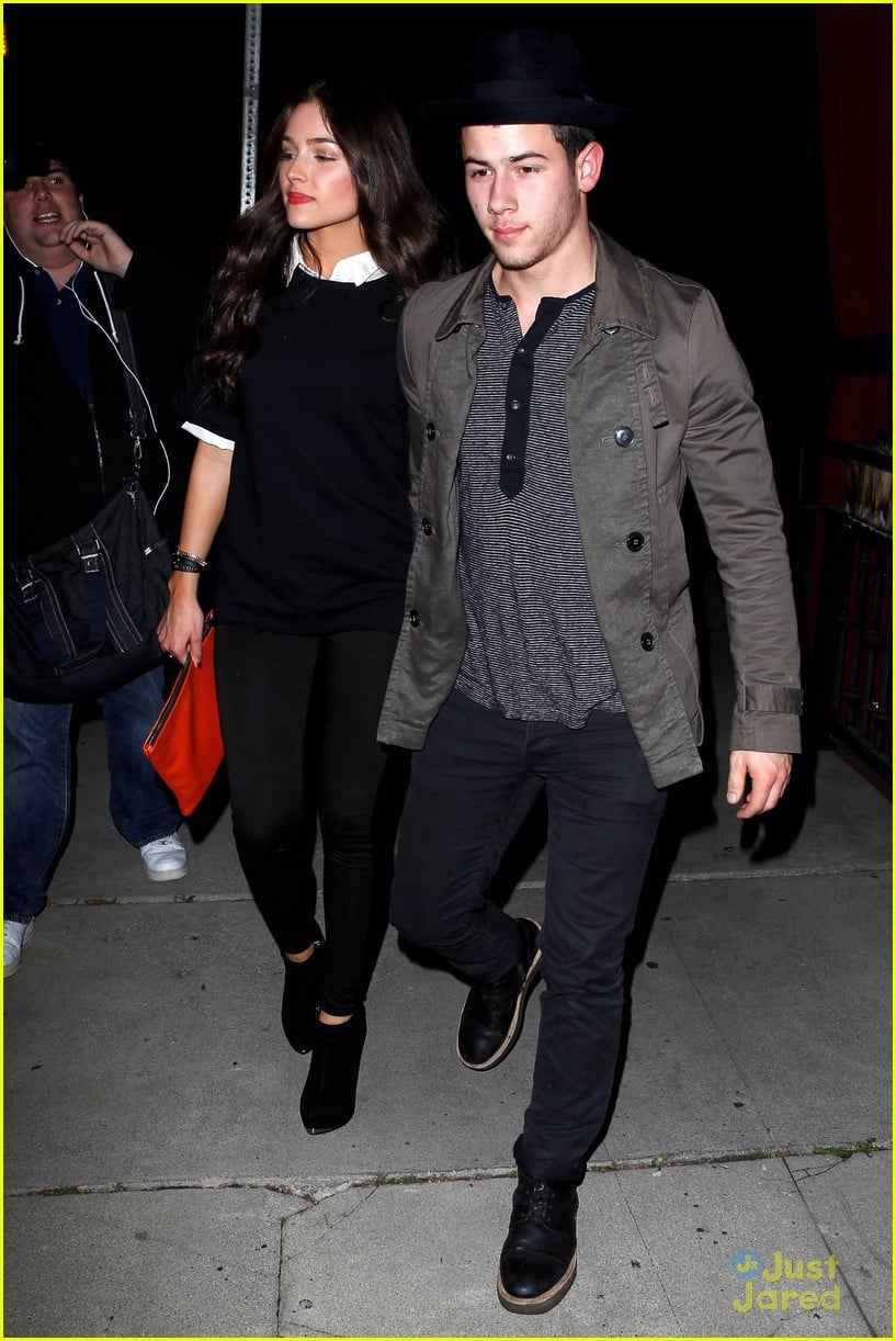 Nick Jonas & Olivia Culpo: Italian Dinner Duo | Photo 619998 - Photo ...