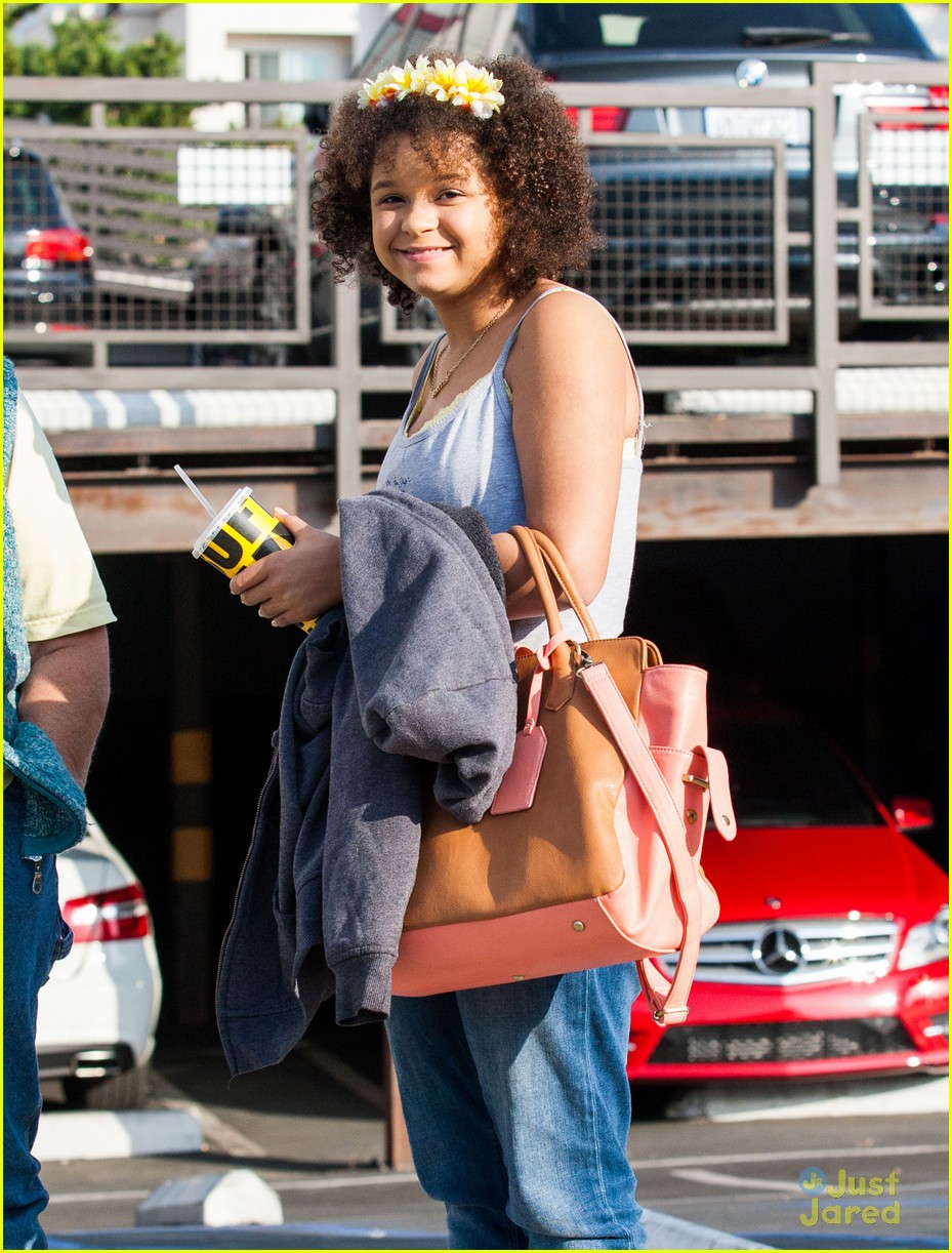 Rachel Crow: Smiles on Melrose! | Photo 614205 - Photo Gallery | Just ...