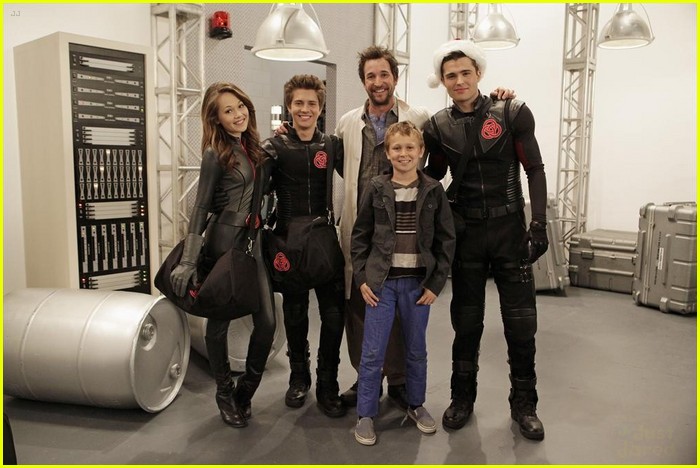 Lab Rats Holiday Episode - See The Pics & Watch A Clip! | Photo 622468 ...