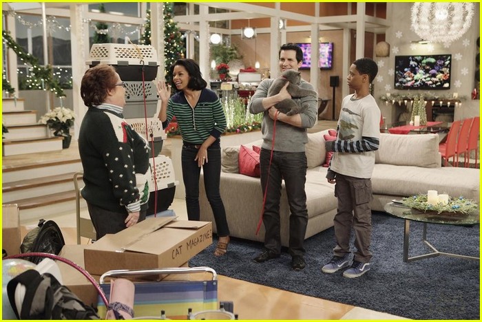 Lab Rats Holiday Episode - See The Pics & Watch A Clip! | Photo 622471 ...