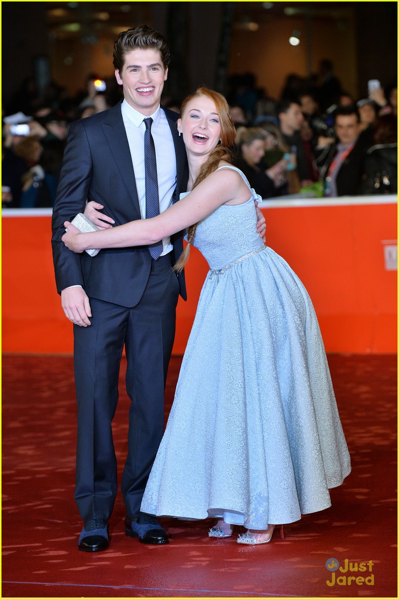 Sophie Turner & Gregg Sulkin: 'Another Me' Rome Film Festival Premiere ...