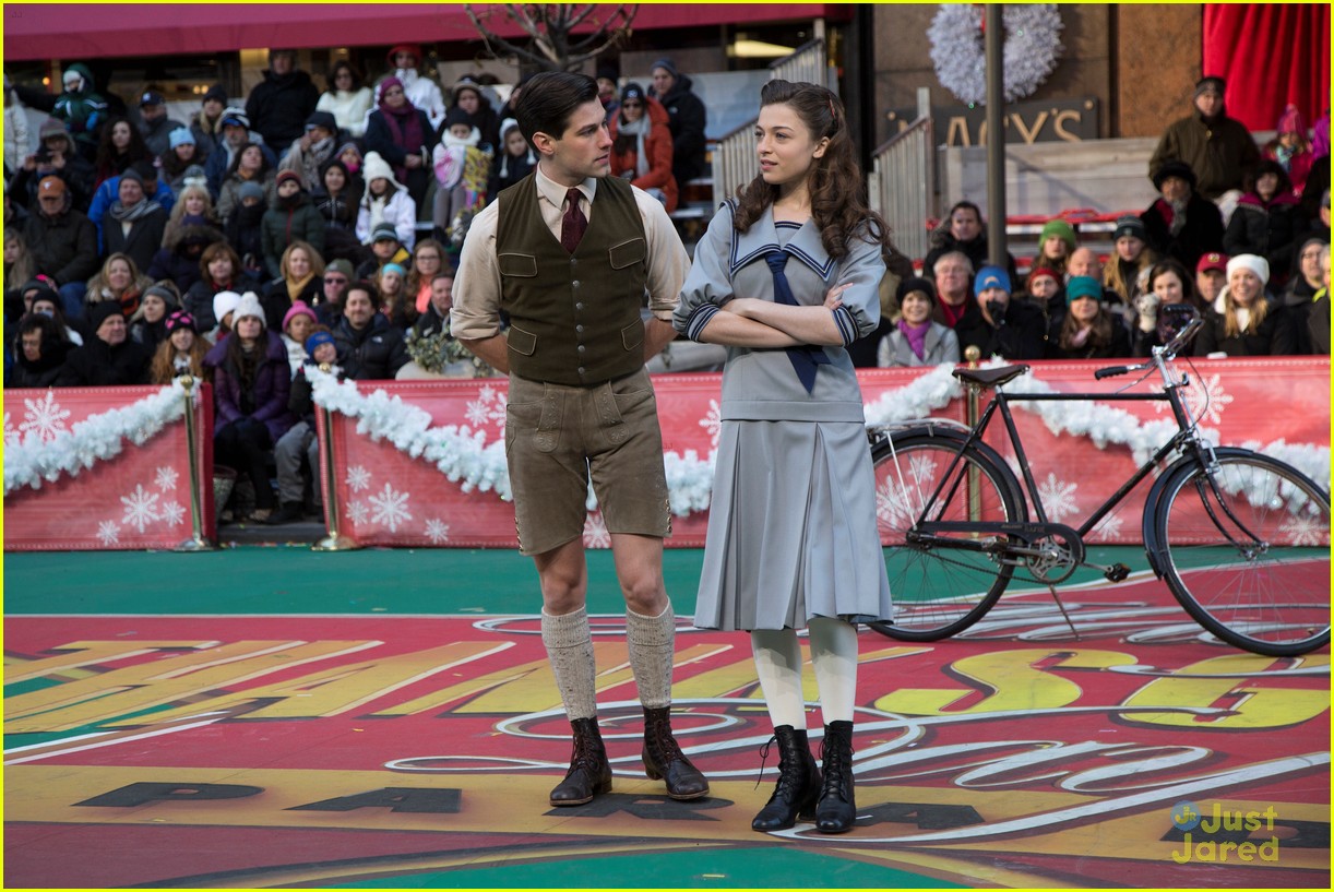 Ariane Rinehart & Michael Campayno: 'Sound of Music Live' at Macy's ...