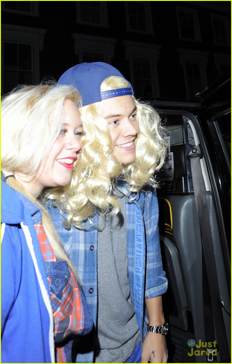 Harry Styles Blonde Wigs With Nick Grimshaw Photo 622510 Photo