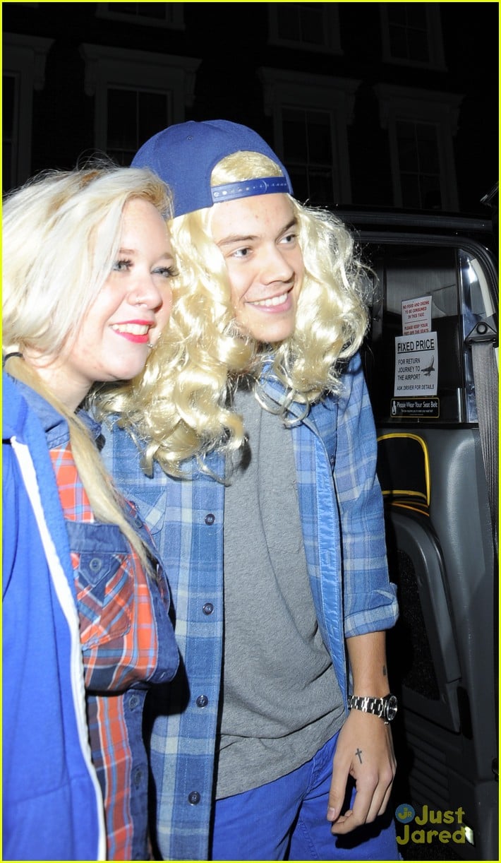 Full Sized Photo of harry styles blonde wig with nick grimshaw 04 ...