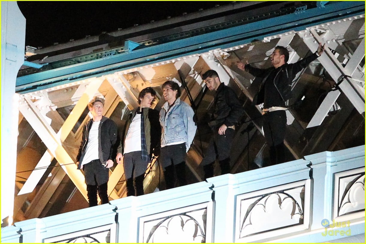 One Direction Film 'Midnight Memories' Video on London's Famed Tower ...