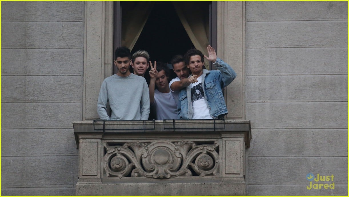 One Direction: 'Milan Is Nuts Today!' | Photo 626480 - Photo Gallery ...