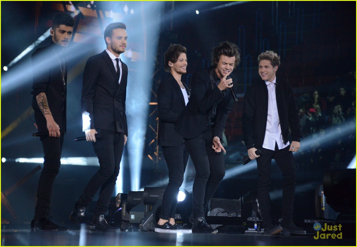 One Direction: 'Story Of My Live' on 'X Factor' - Watch Now! | Photo ...
