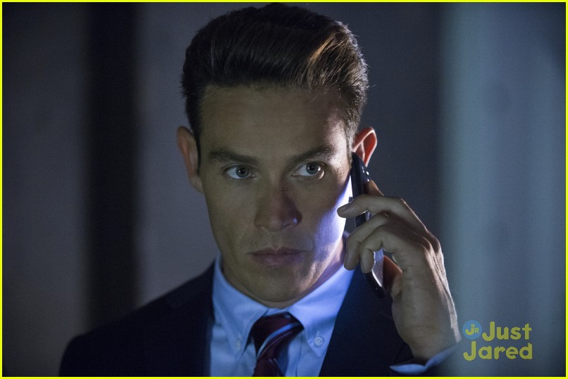 'Arrow' Mid-Season Finale Pics & Preview! | Photo 625726 - Photo ...