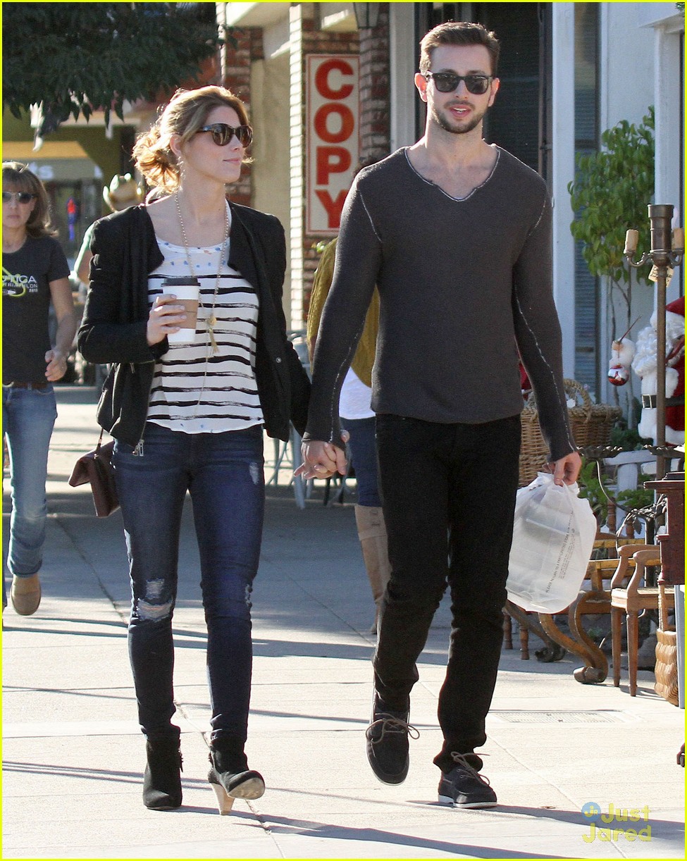 Full Sized Photo of ashley greene paul khoury lunch date 03 | Ashley ...