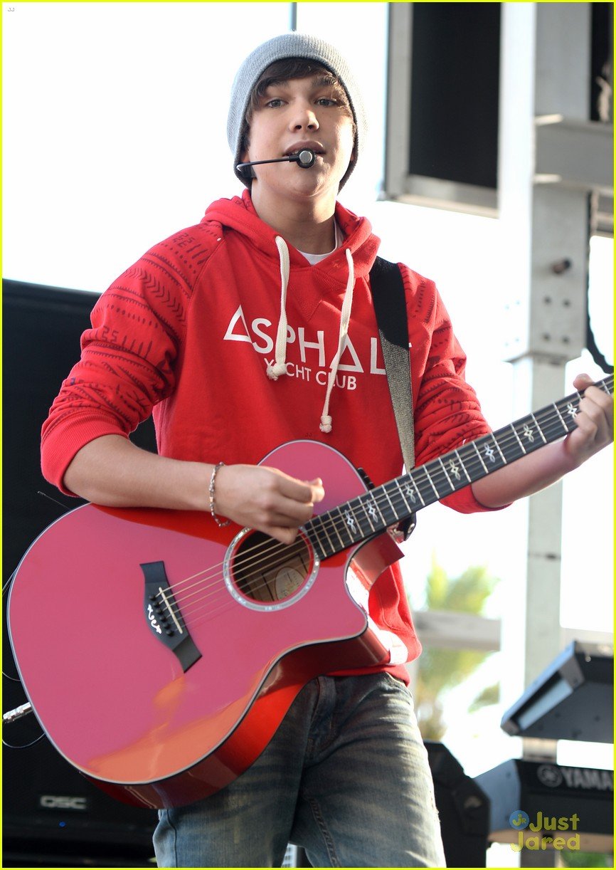 Austin Mahone: Aquafina FlavorSplash's New Digital & Brand Strategist ...