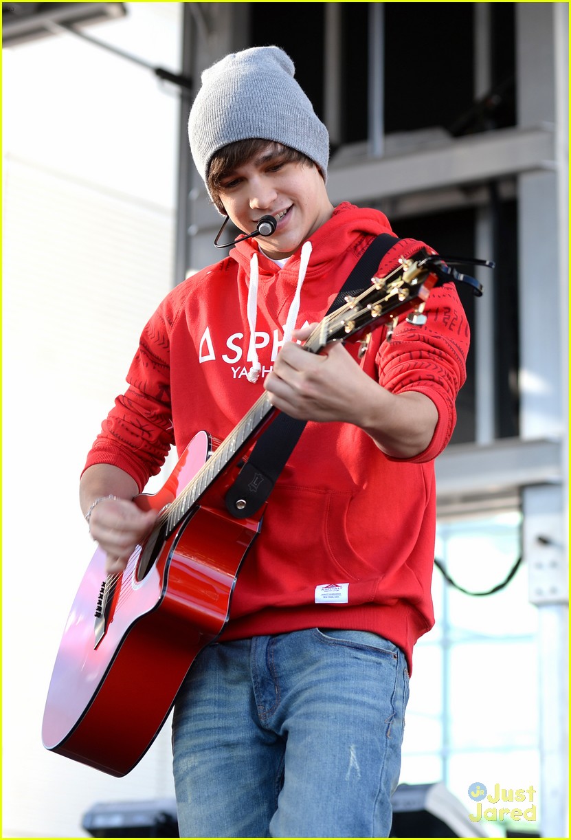 Austin Mahone: Aquafina FlavorSplash's New Digital & Brand Strategist ...