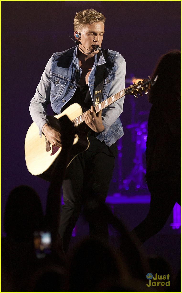 Cody Simpson Picks His Favorite Album of 2013 | Photo 625306 - Photo ...