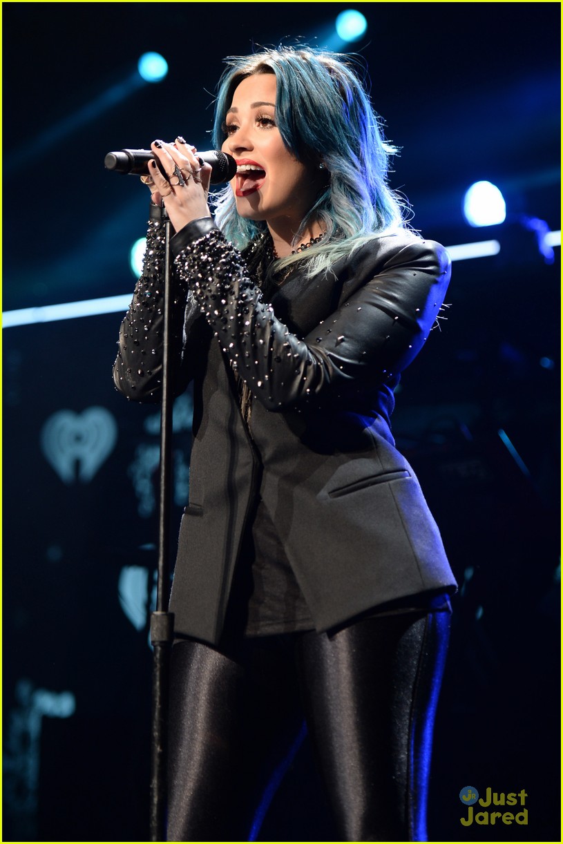 Demi Lovato Rocks Y100's Jingle Ball 2013 | Photo 628896 - Photo ...