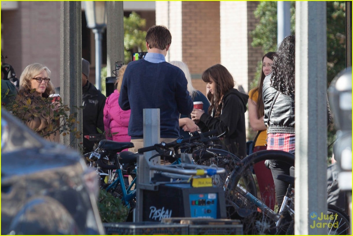 Hailee Steinfeld & Thomas Mann: 'Barely Lethal' Filming in Atlanta ...
