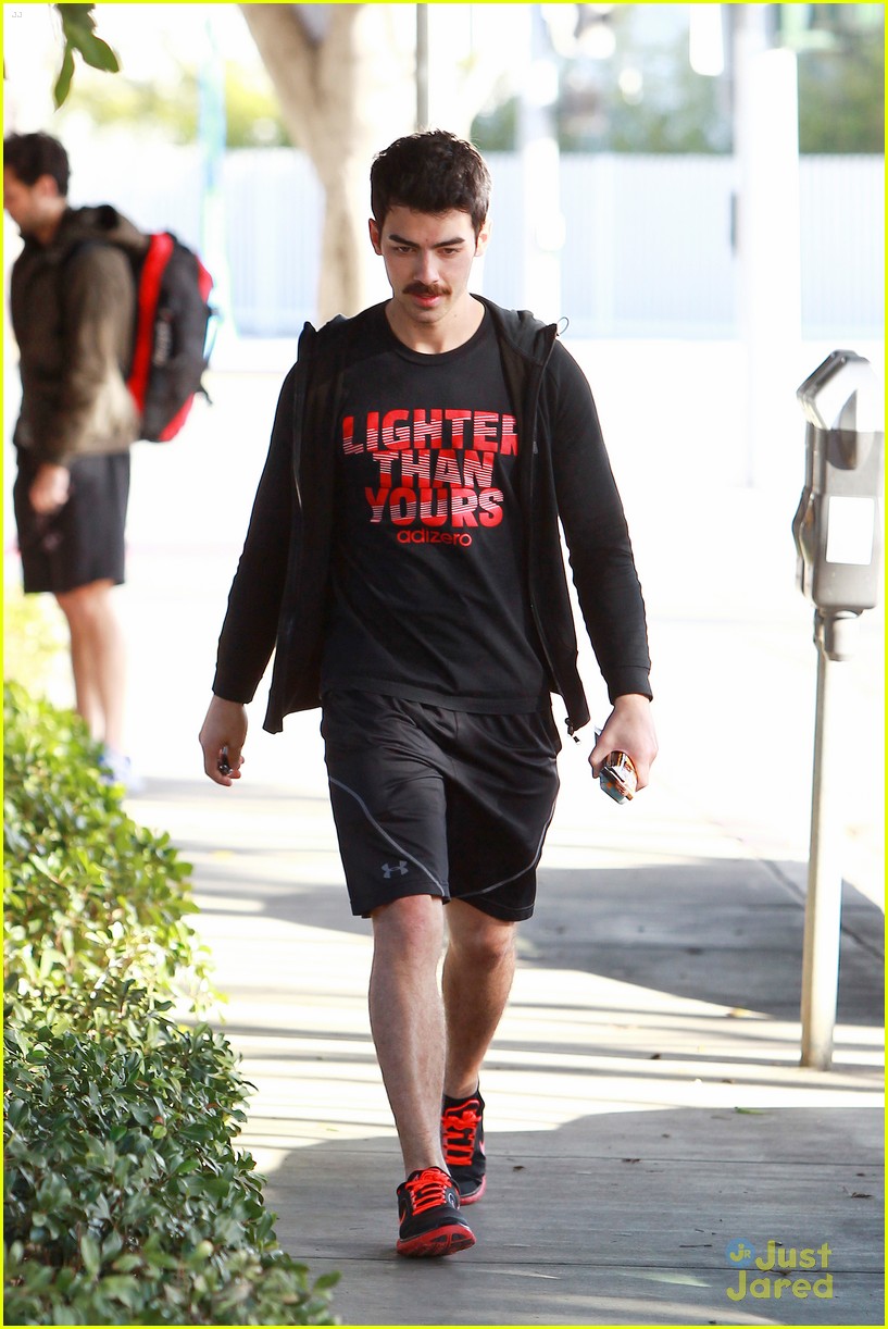 Joe Jonas: Tuesday Gym Time | Photo 625826 - Photo Gallery | Just Jared Jr.