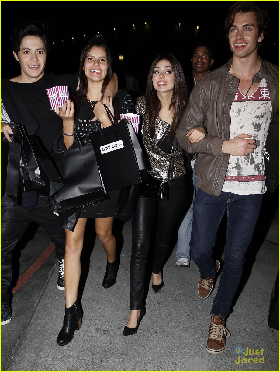 Victoria Justice & Pierson Fode: Beyonce Concert Buddies! | Photo ...