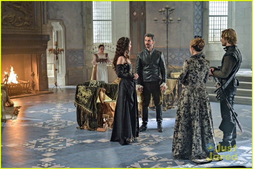 Full Sized Photo of reign castle seized left behind stills 04 ...